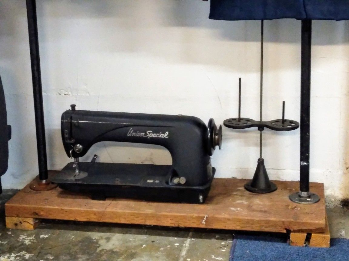 Union Special Sewing machine for Sale in Los Angeles, CA - OfferUp