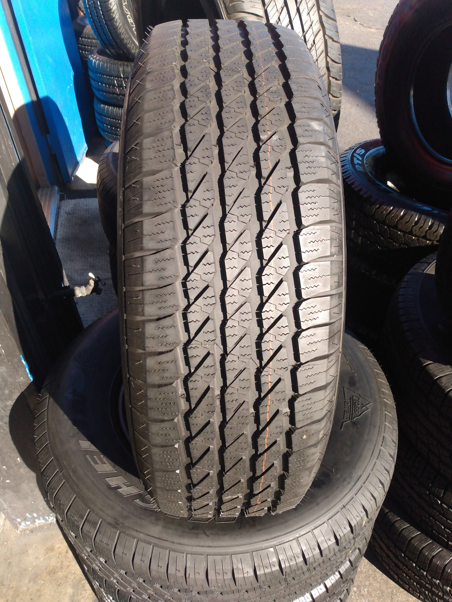 Set of 4 tires Used P265/70/R16 Michelin for Sale in Pico Rivera, CA ...