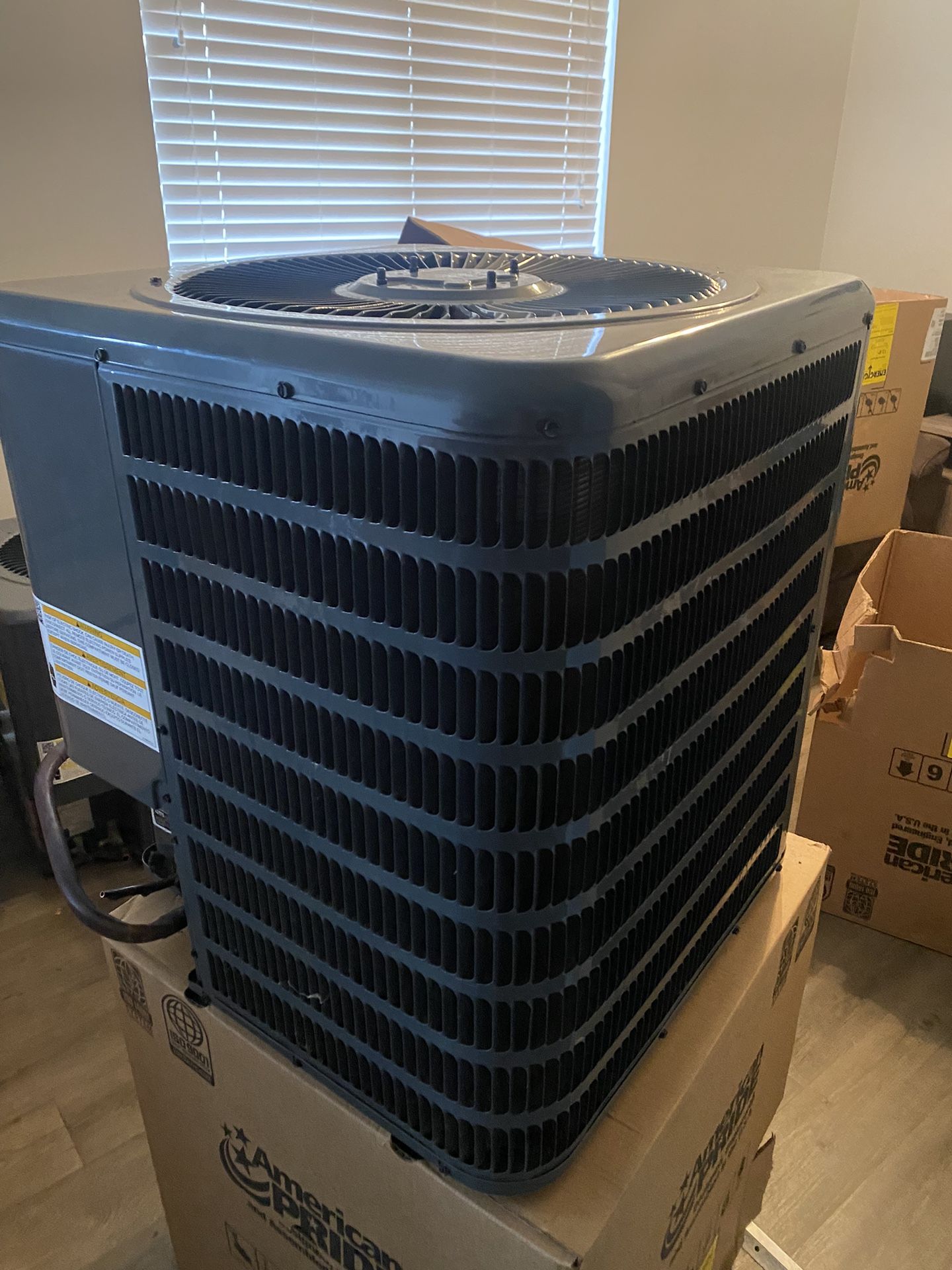 Goodman Condenser 1.5 Ton for Sale in Indianapolis, IN - OfferUp