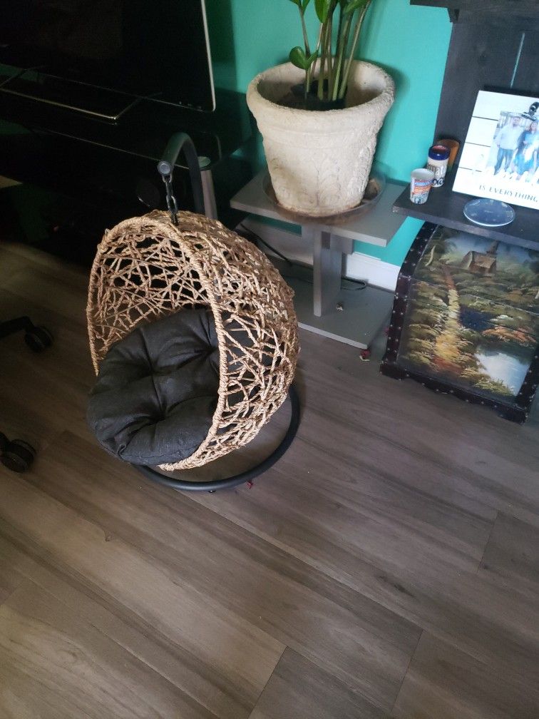 Hanguin Pet Chair Cat.. for Sale in Houston, TX - OfferUp