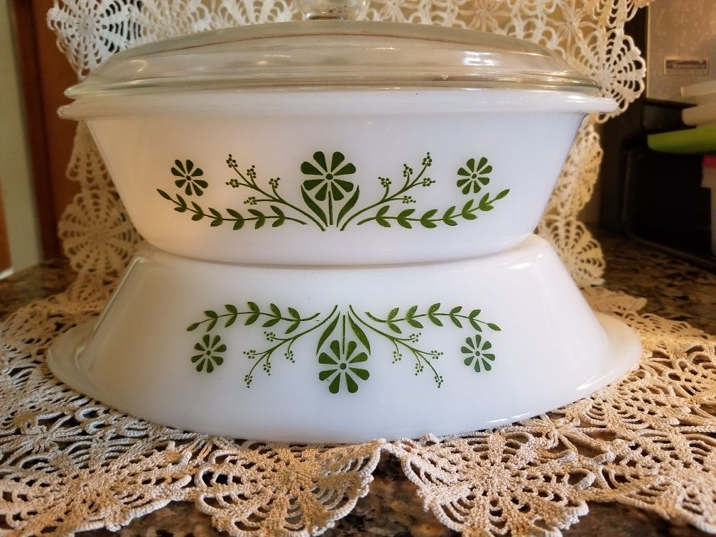 Vintage glass bake primrose dream for Sale in Cranston, RI - OfferUp