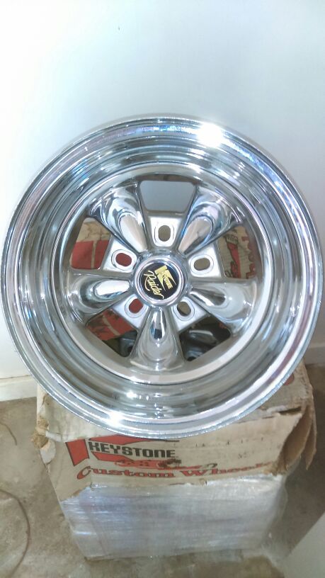 KEYSTONE RAIDER 14X8 CRAGAR STYLE UNILUG MAG WHEELS for Sale in ...