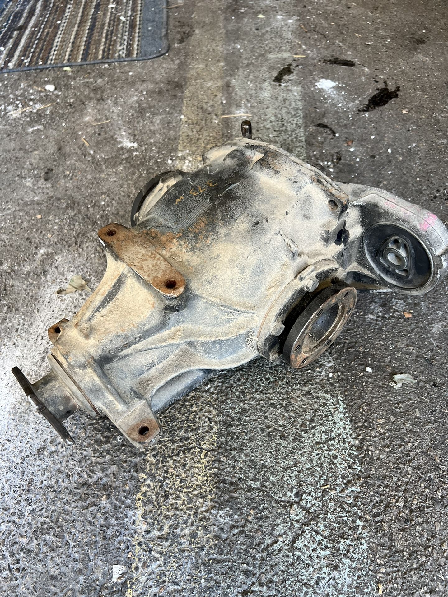BMW E30 Medium Case 3.73 WELDED Differential for Sale in Los Angeles ...