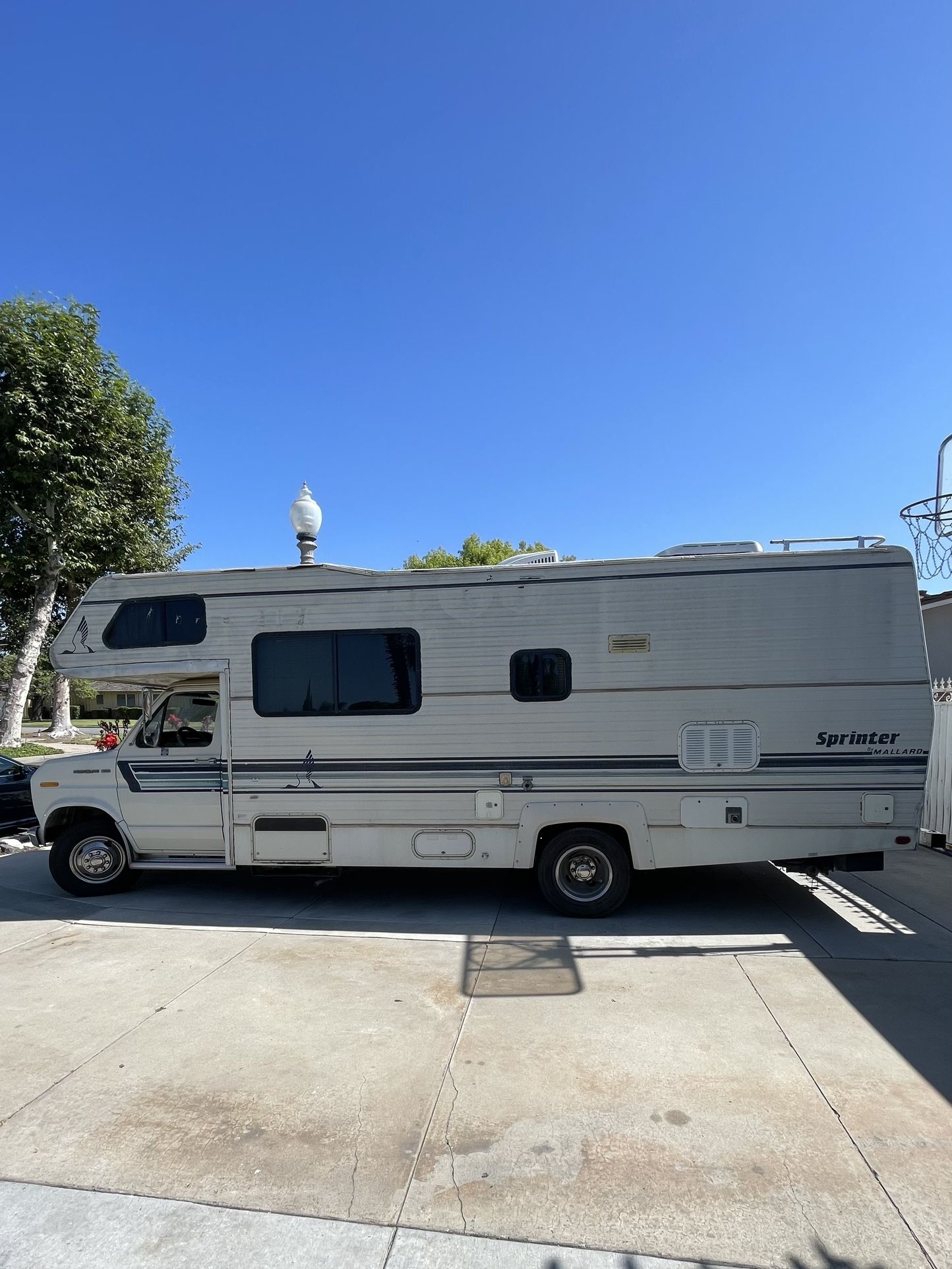 1990 Ford 350 Econiline Sprinter for Sale in Downey, CA - OfferUp