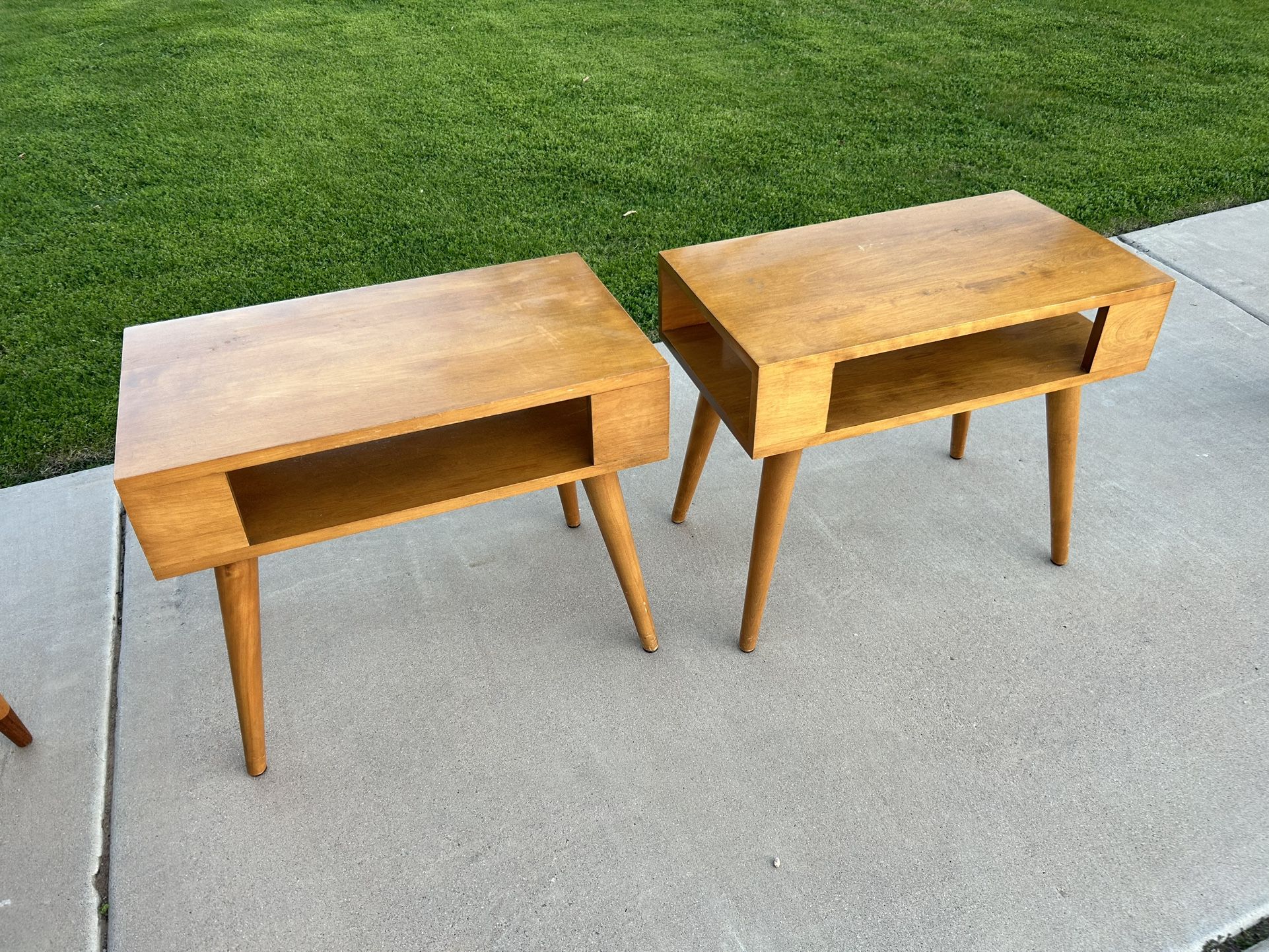 Conant Ball/Russel Wright End Tables for Sale in Scottsdale, AZ - OfferUp
