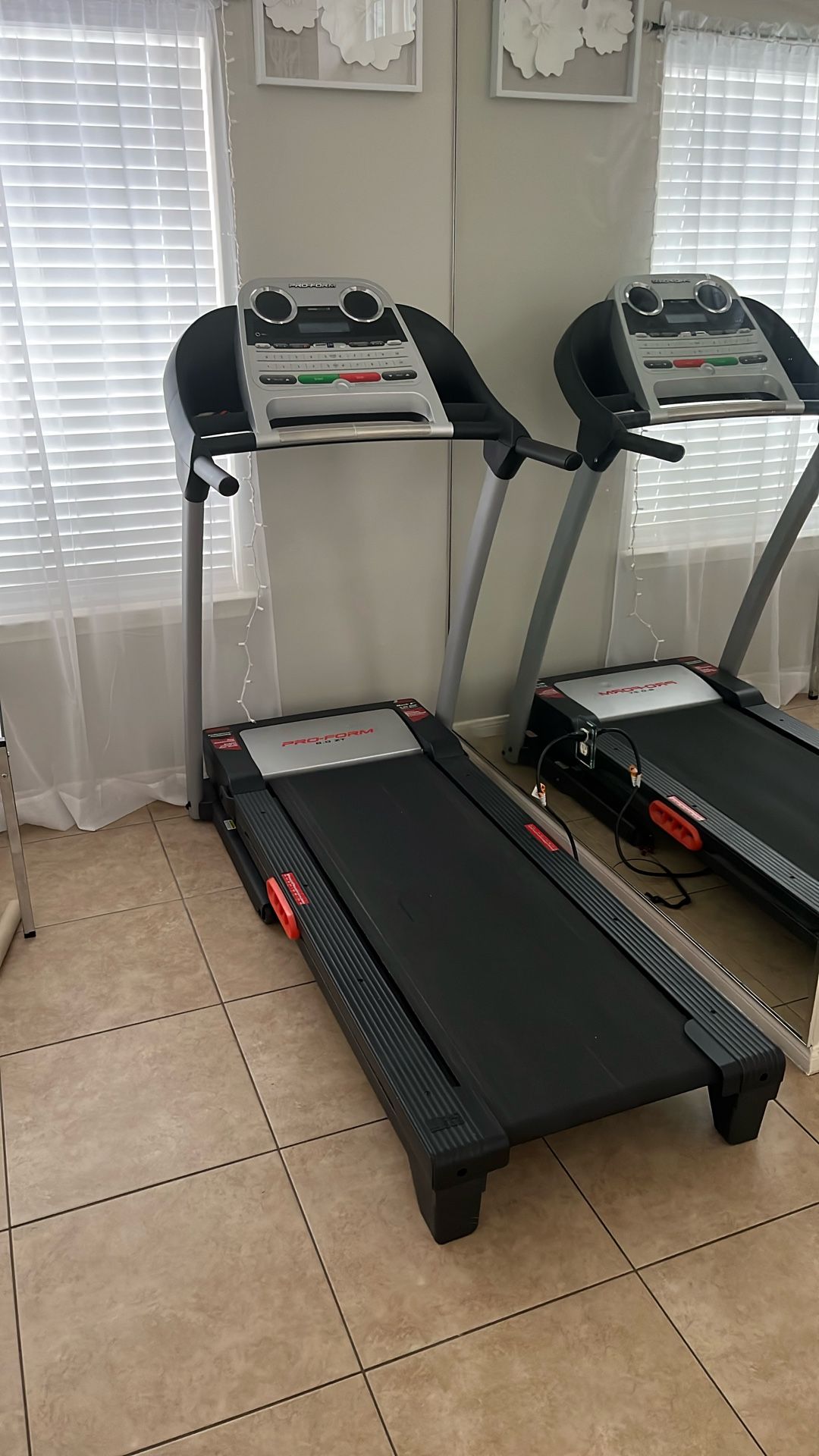 Pro Form 8.0 ZT Treadmill for Sale in Houston, TX - OfferUp