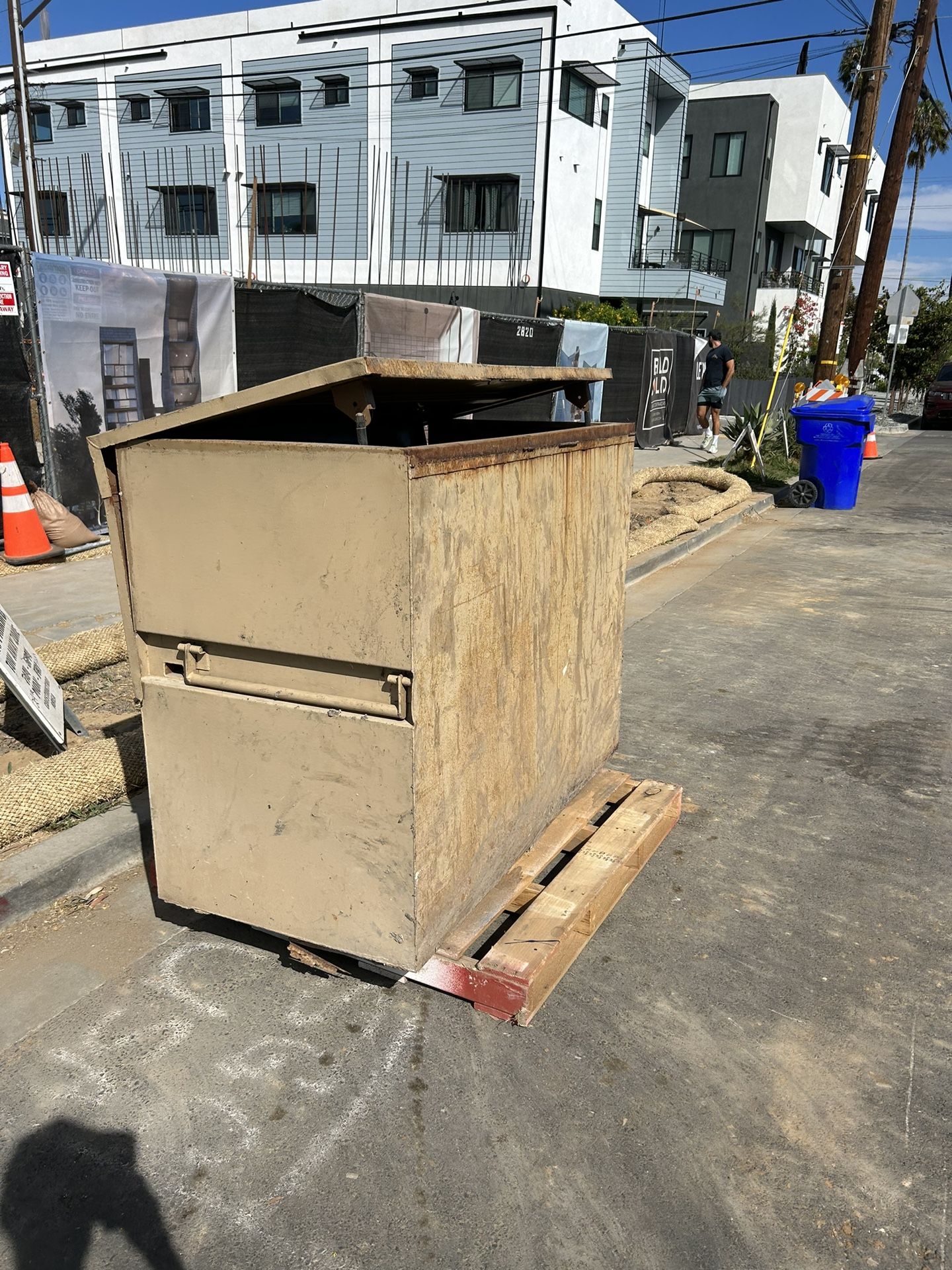 Knaack Box for Sale in San Diego, CA - OfferUp