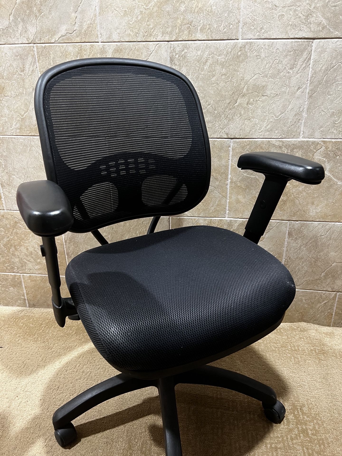 AIS Task Chair Originally $250 for Sale in Landover, MD - OfferUp