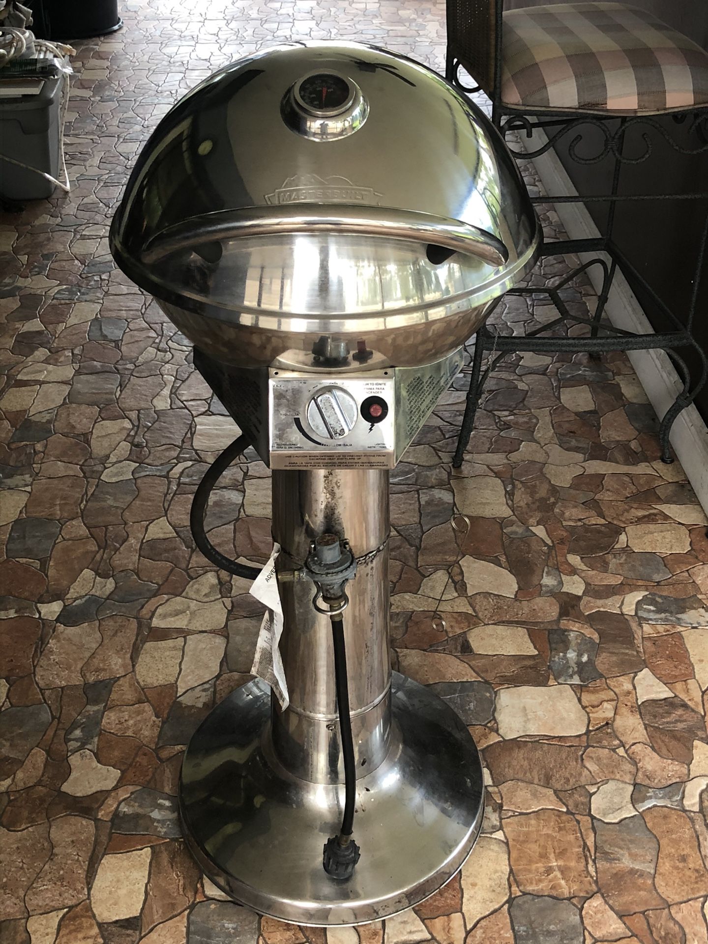 Masterbilt Veranda Pedestal Stainless Steel Gas Grill for Sale in Lake ...