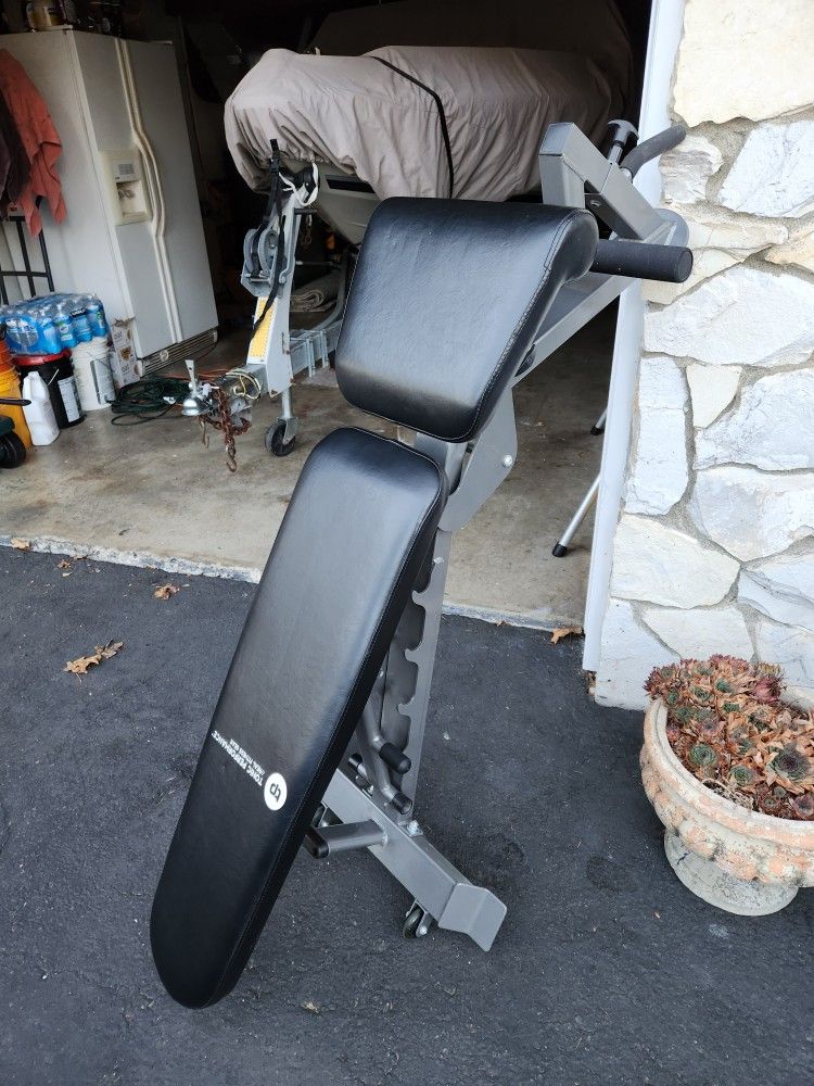 Tonic Performance Adjustable Fitness Bench for Sale in Tacoma, WA - OfferUp