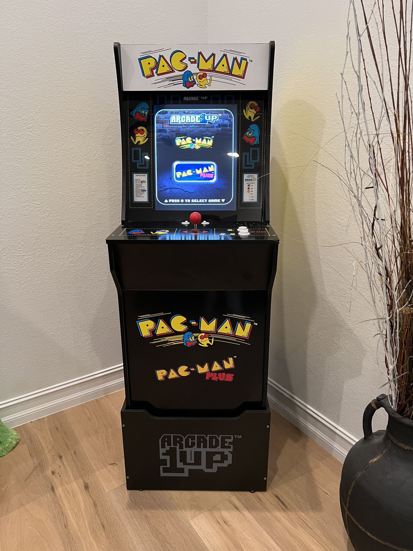 Arcade 1Up Pac-Man Plus for Sale in Palm Beach Gardens, FL - OfferUp