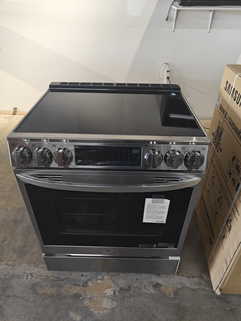 LG electric stove for Sale in Seatac, WA - OfferUp