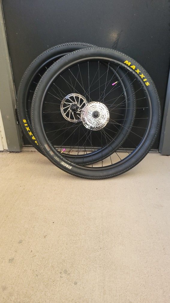 Bontrager Connection Wheel Set With Tires for Sale in Austin, TX - OfferUp