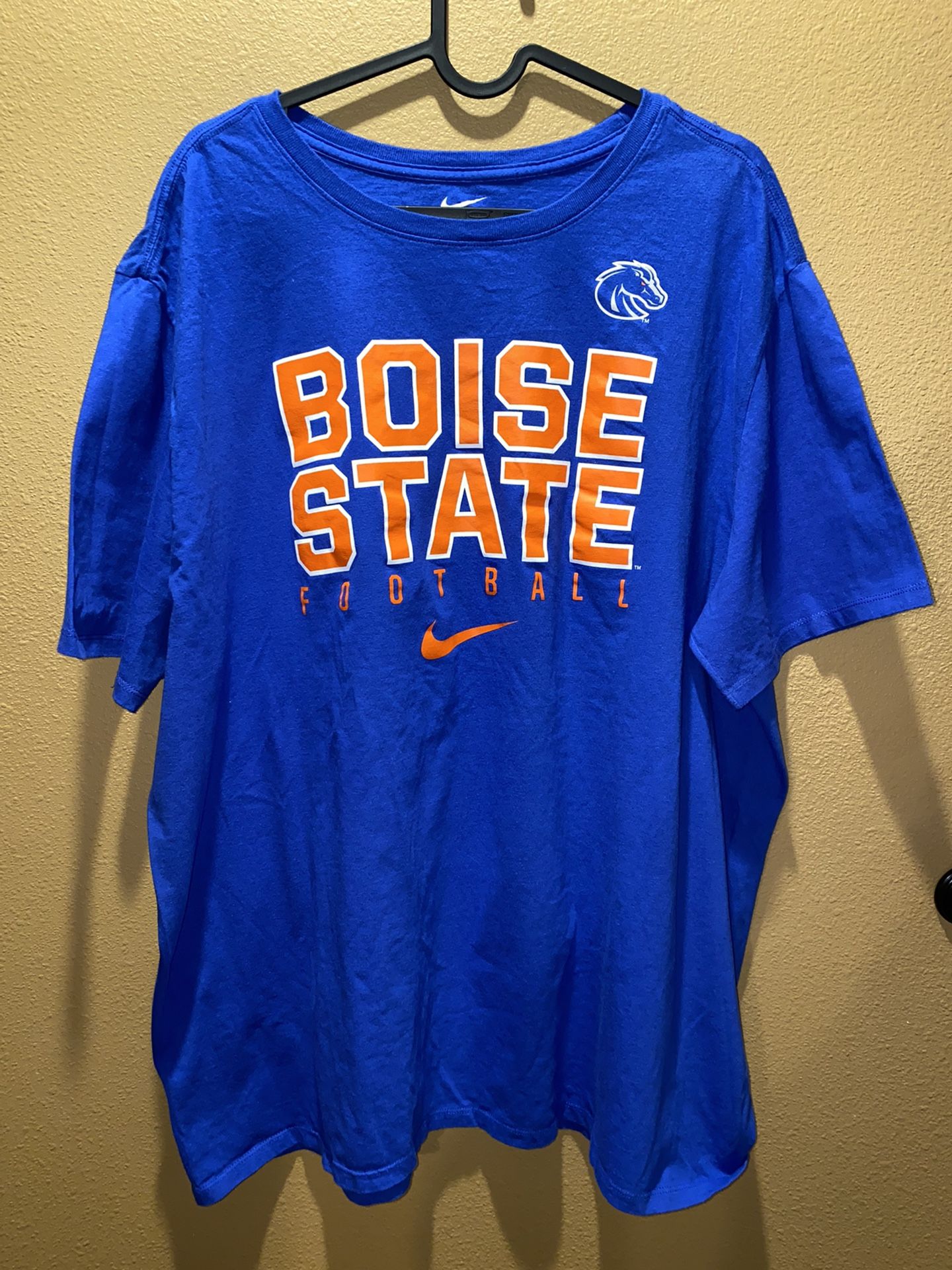 Nike Dri Fit “Boise State Football” Shirt (size XL) for Sale in Graham ...
