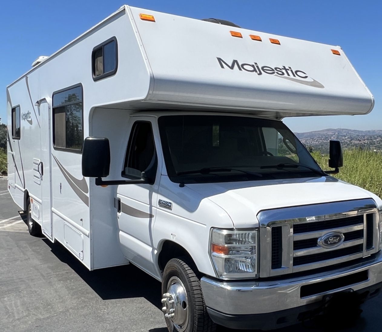 (2013)Super Clean Ford Majestic RV $27k/ OBO for Sale in Diamond Bar ...