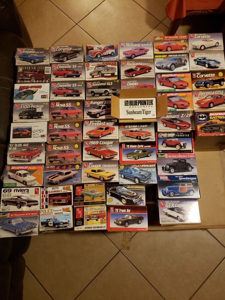 Plastic Model Kits Cars For Sale for Sale in Phoenix, AZ - OfferUp