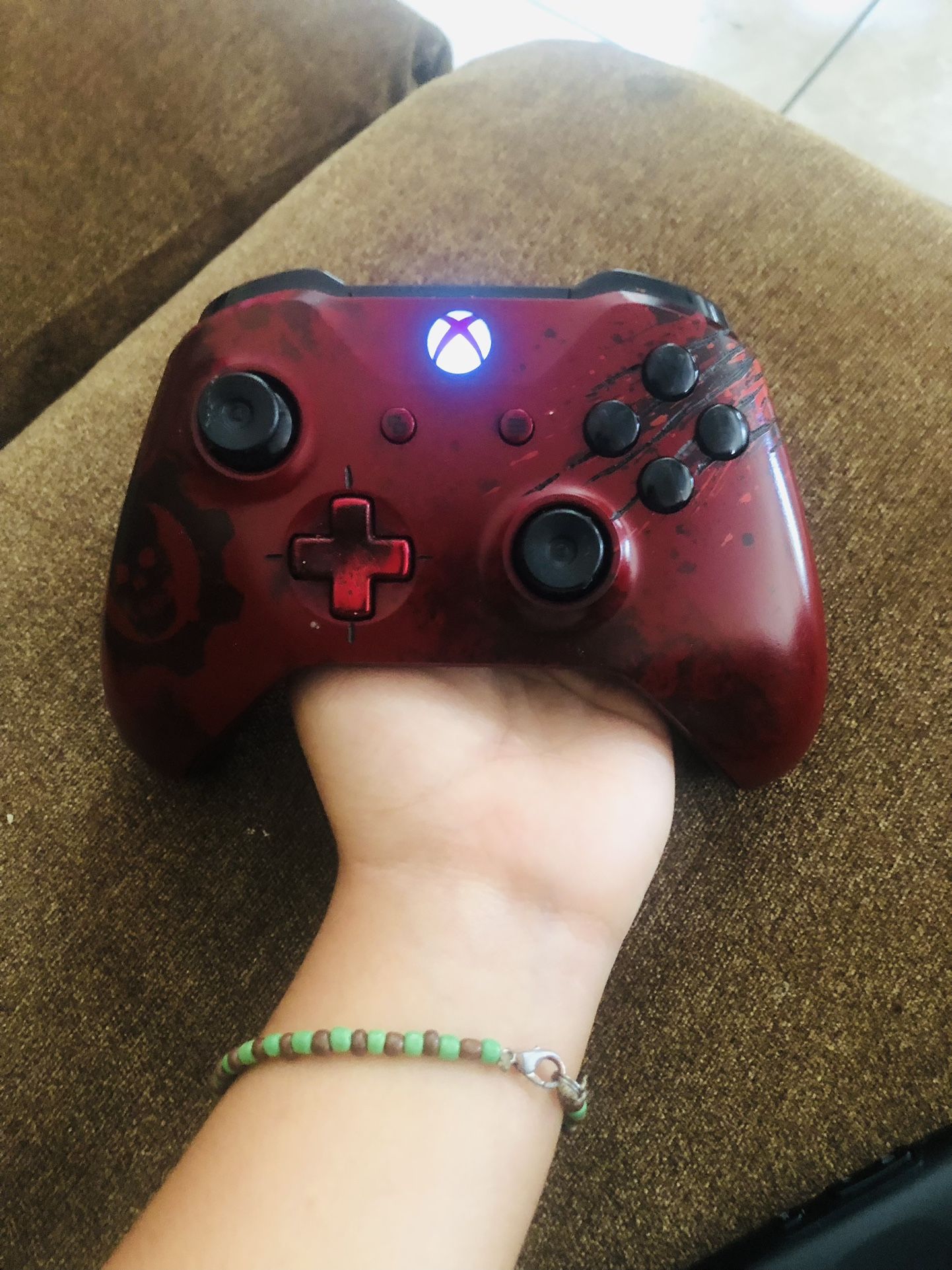 Selling My Xbox One S 2TB Limited Edition Console - Gears of War 4 for ...