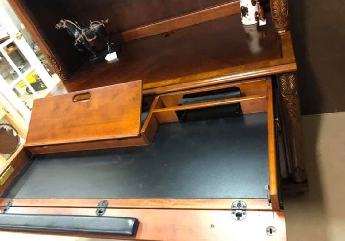 Havertys Premium Collection Executive Desk with Lighted Hutch for Sale ...