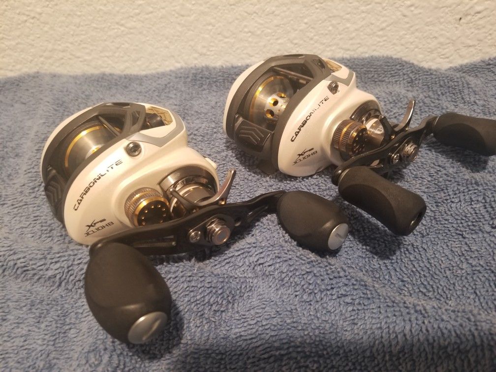 (2) carbonlite bass pro xps JCL10HB baitcaster reels in excellent ...