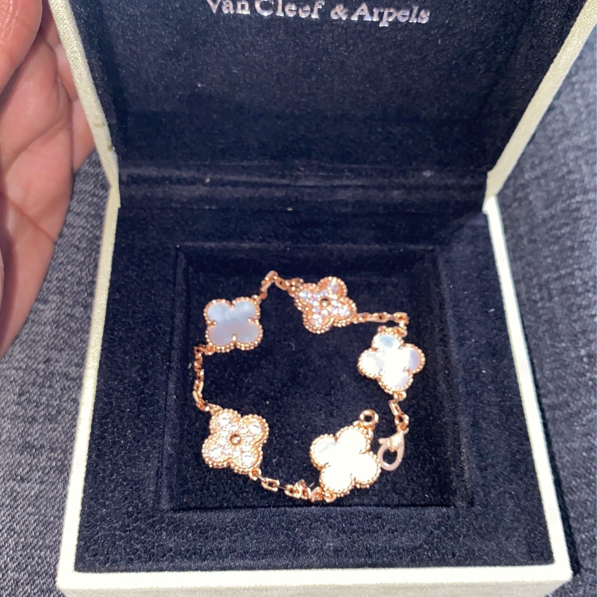 Van Cleef for Sale in Dallas, TX - OfferUp