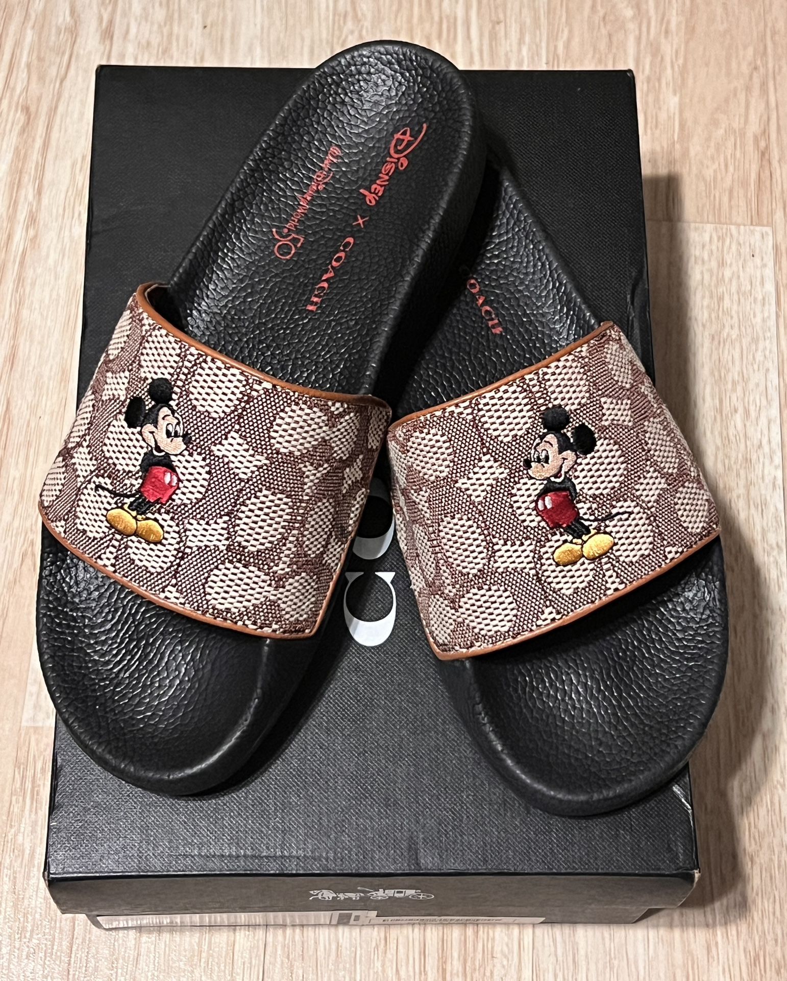 Disney X Mickey Mouse Coach size US 9 Slide In Signature Textile ...