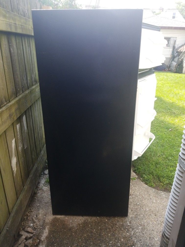 Frigidaire Refrigerator for Sale in Chicago, IL - OfferUp