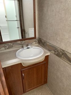 2006 Bounder 32W for Sale in Upland, CA - OfferUp