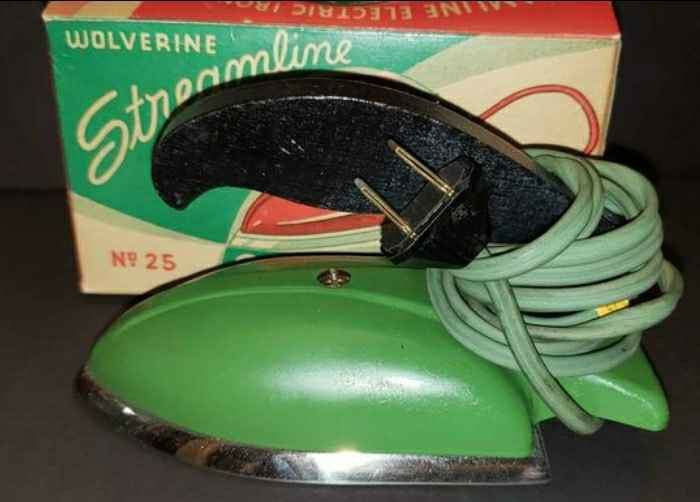 Vintage WOLVERINE Toys STREAMLINE Electric Iron Toy w/ Box for Sale in ...