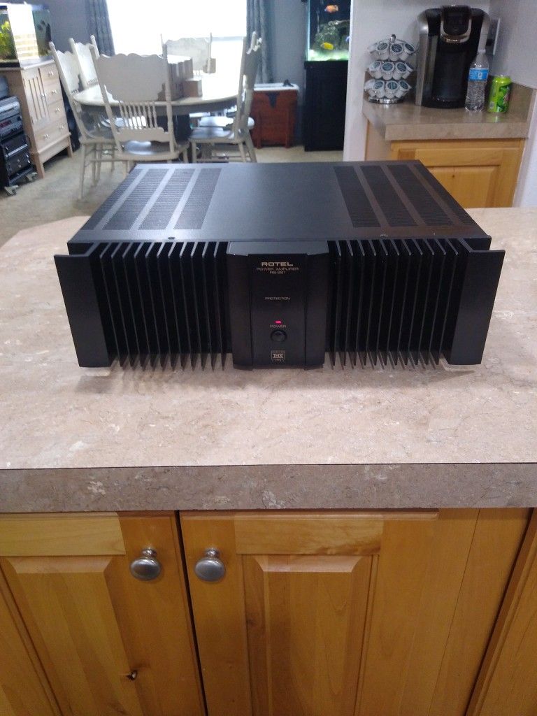 ROTEL RB-991 Amplifier for Sale in Buckley, WA - OfferUp