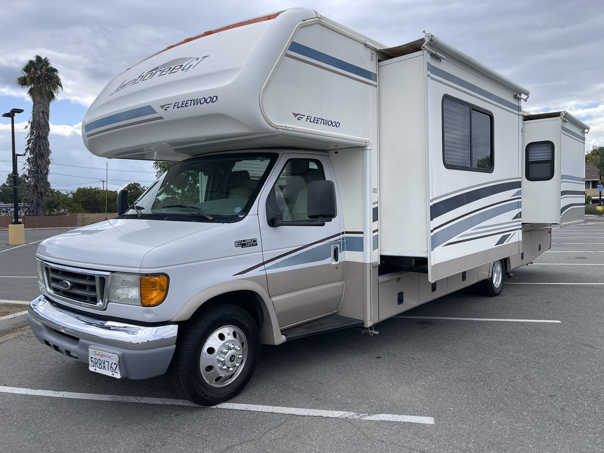 2005 Jamboree GT 31 FT. RV W/ 2 Slide Outs for Sale in Norco, CA - OfferUp