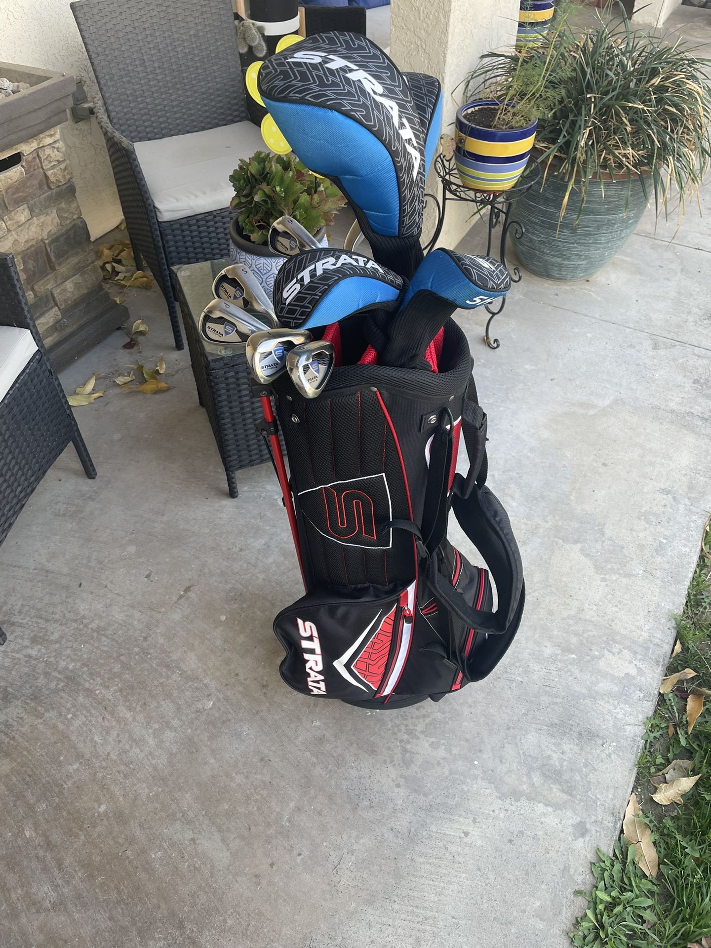 Callaway Strata Golf Set With Bag Men’s Right Handed for Sale in ...