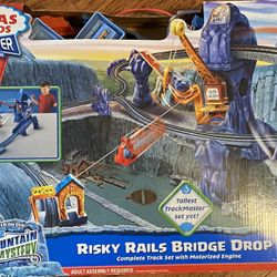 Thomas The Train Trackmaster Risky Rails Bridge Drop