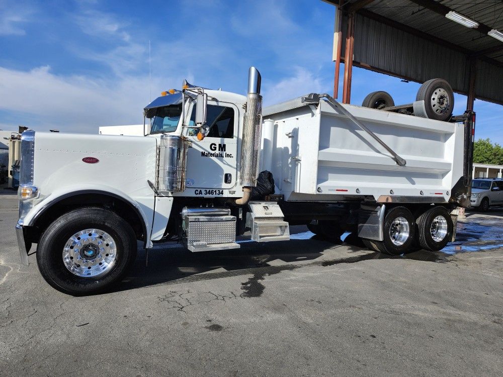2013 Peterbilt 388/389 for Sale in Anaheim, CA - OfferUp