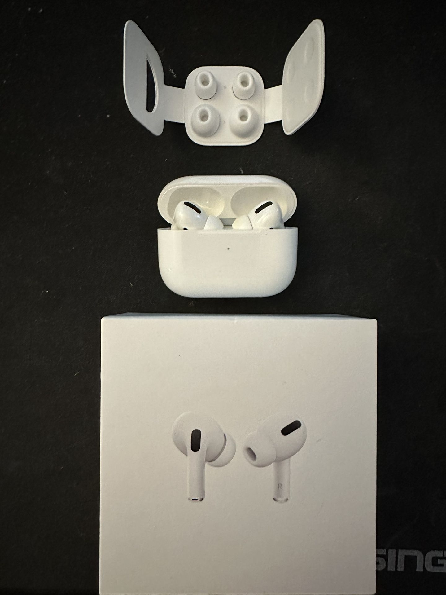 AirPod Pros 1st Gen for Sale in Los Angeles, CA - OfferUp