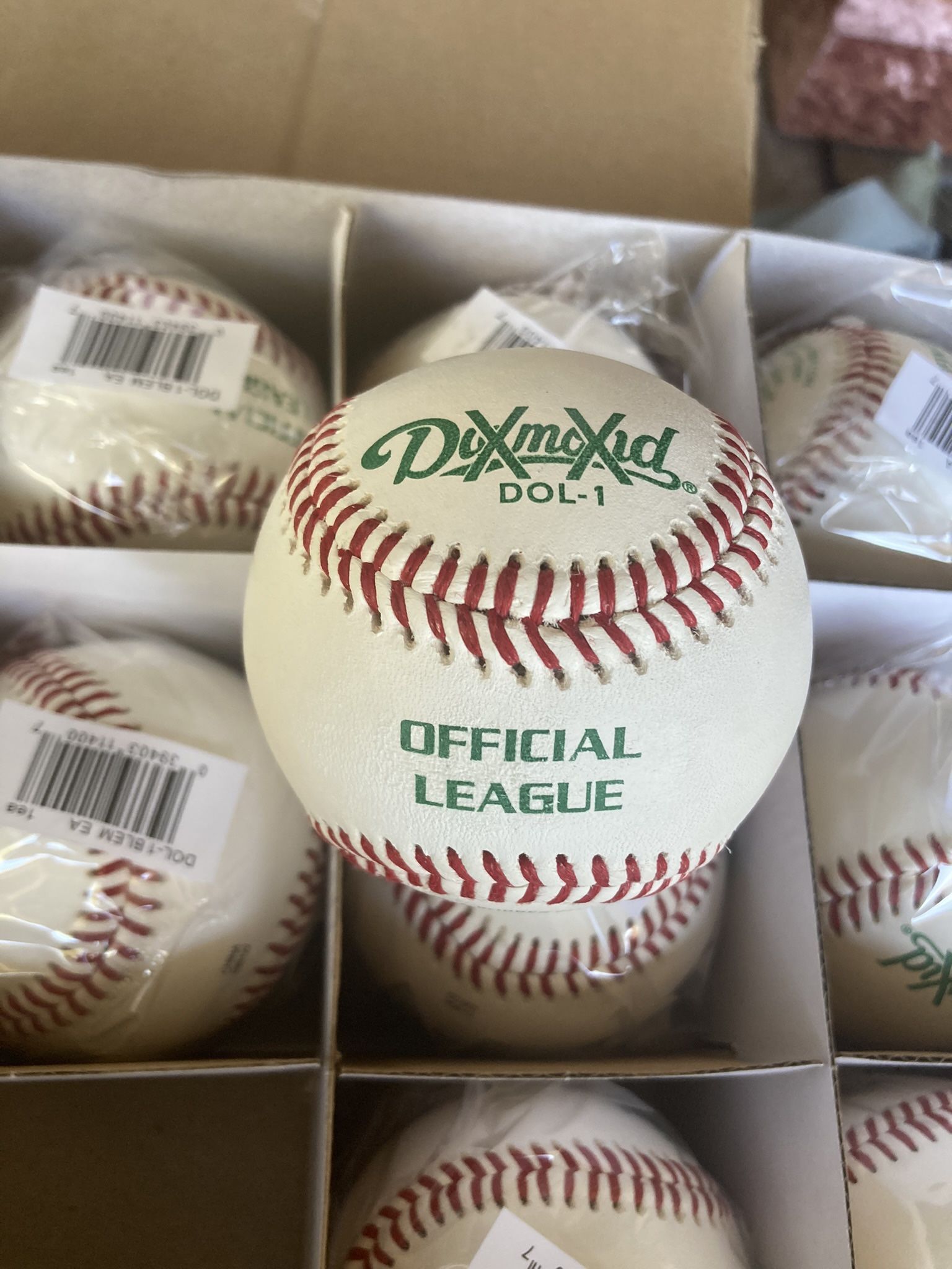 Yarn Wound Baseballs Diamond DOL-1 Blem Baseballs - Official Quality At ...
