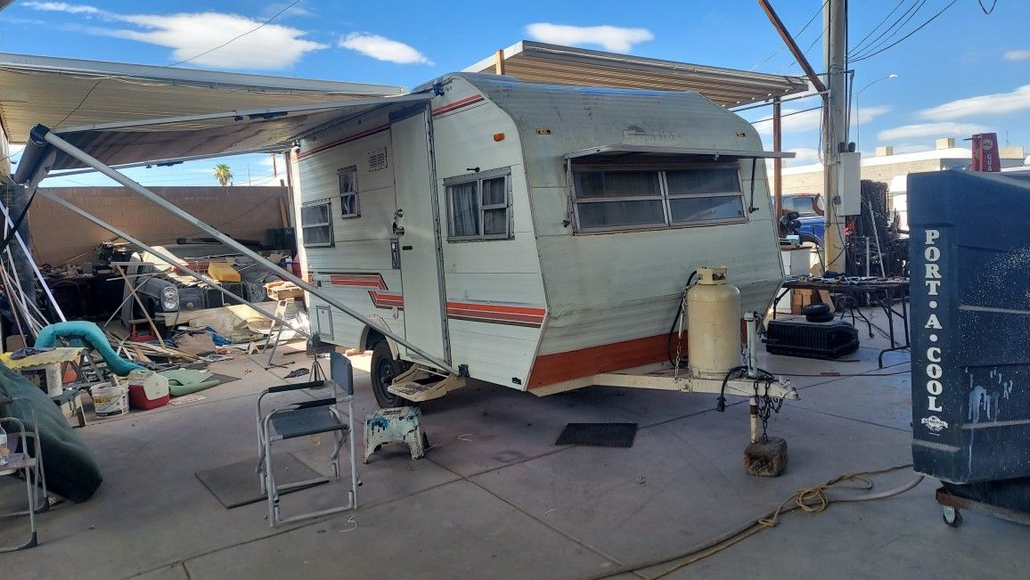 1982 Sunline 15 Ft Travel Trailer for Sale in Mesa, AZ - OfferUp