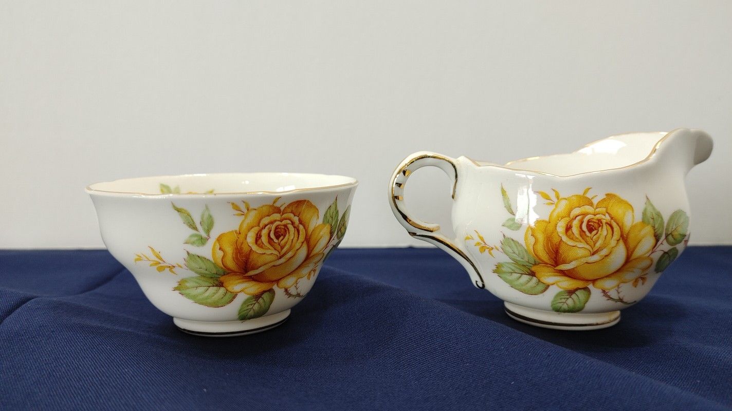 MELBA Bone China Creamer # F 3 and Sugar Bowl # F 7, Made in England ...