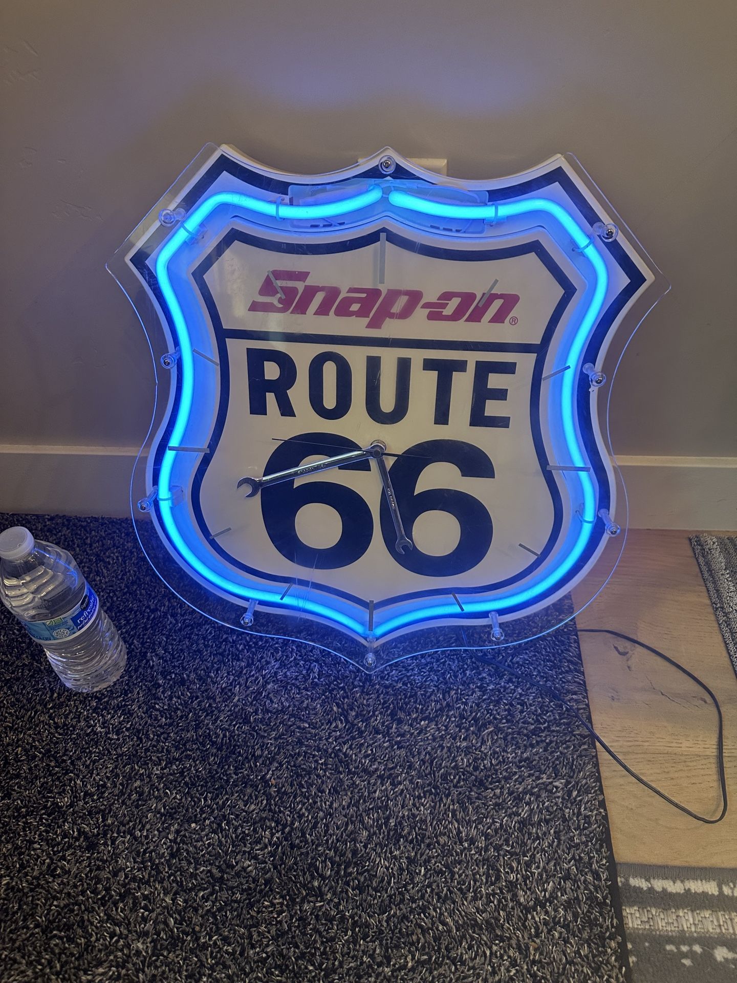 Snap-On Neon Sign for Sale in Peoria, AZ - OfferUp