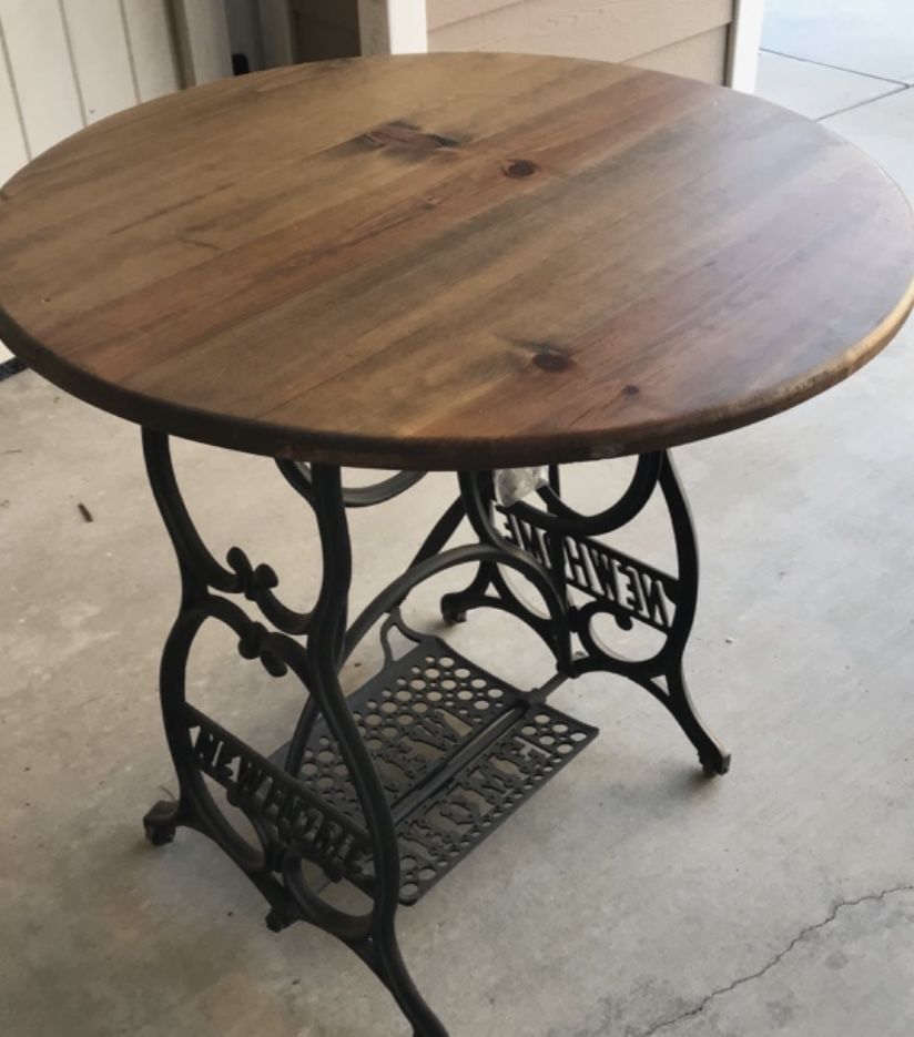 Round Table 100 With Wheels Canoga Park for Sale in Los Angeles, CA ...