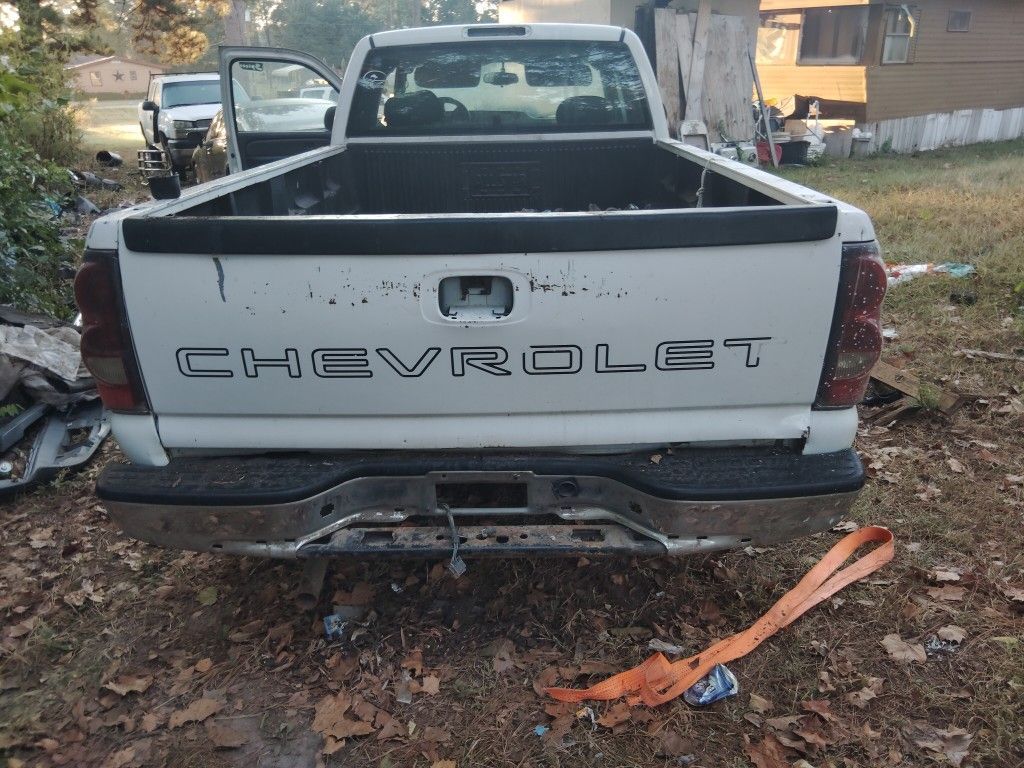 2005 Chevrolet Silverado 1500 for Sale in Houston, TX - OfferUp