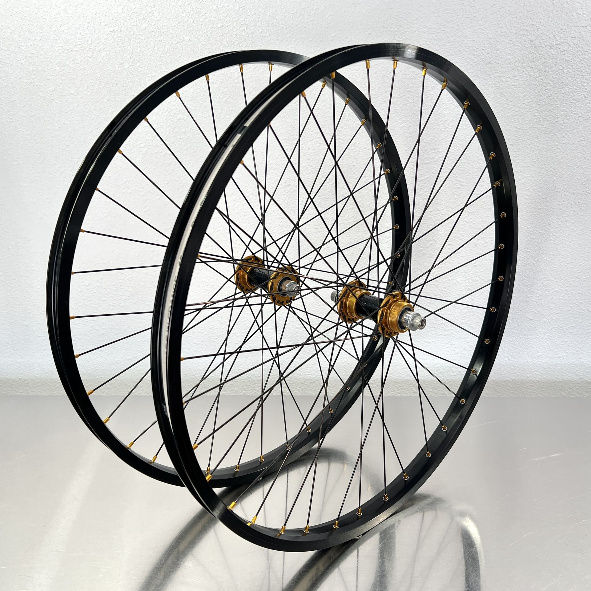 Sun Ringle Rhyno Lite XL Rim - 26", Rim, Black, 36H, Clincher... 700c Rim