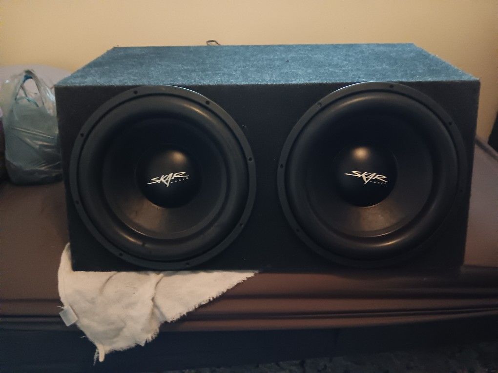 Two Skar Audio 15's With Box for Sale in Tampa, FL - OfferUp