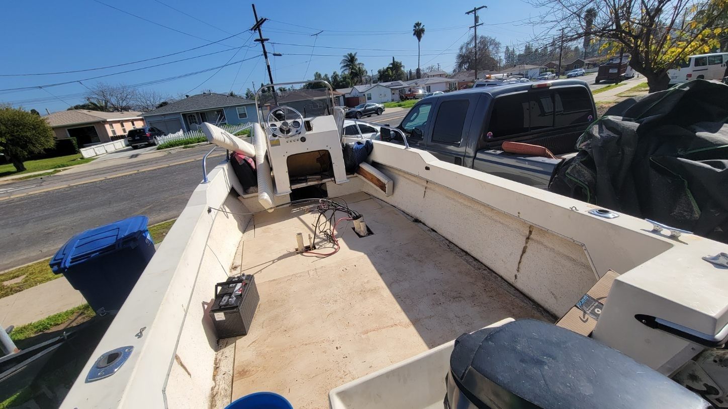 1984 17ft Invader Center Console 75 Hp Tuned And Running Outboard ...