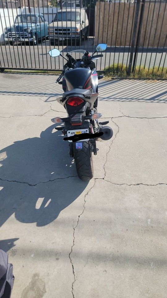 2020 Honda CBR 300R for Sale in Los Angeles, CA - OfferUp