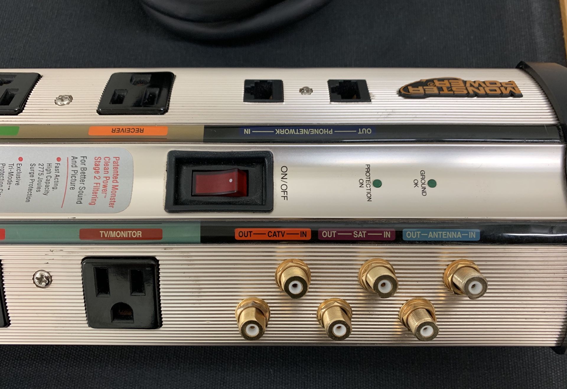 Monster Power Center HTS-1000 MKII Surge Protector -8 Outlet -15amp ...