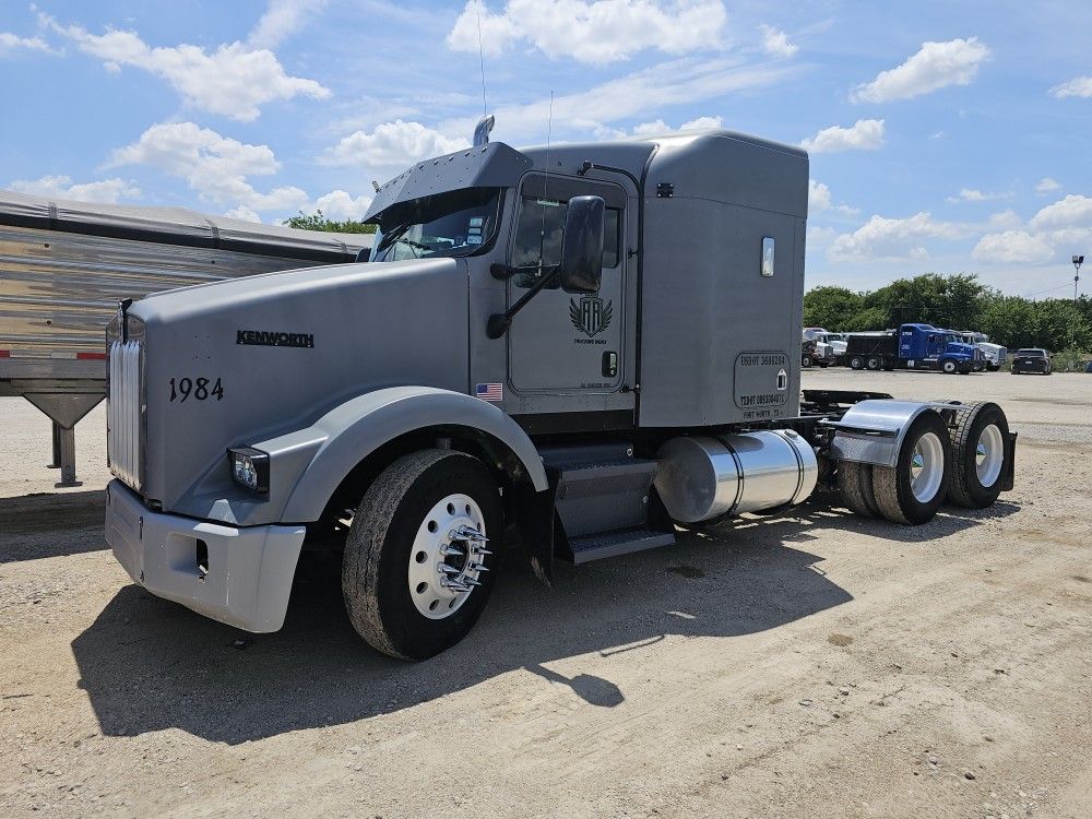 2004 Kenworth T800 for Sale in Fort Worth, TX - OfferUp