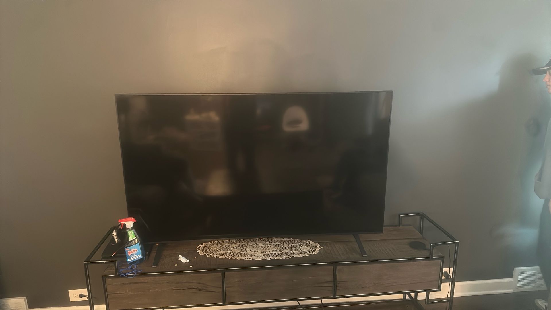 70” LG TV for Sale in Skokie, IL - OfferUp