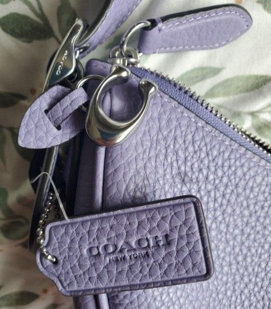 COACH Light Violet Luna Shoulder Bag for Sale in San Diego, CA - OfferUp