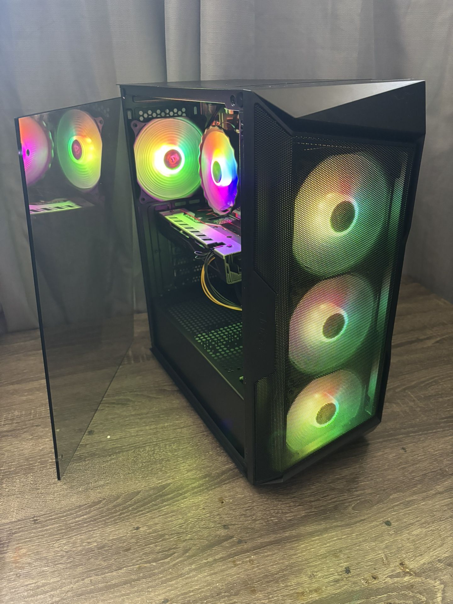 GAMING PC: INTEL 8 CORES | 32GB RAM | AMD RX | 250+ PC GAMES | NVME SSD ...