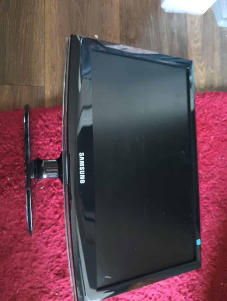 Samsung Monitor SyncMaster 933 for Sale in Orlando, FL - OfferUp